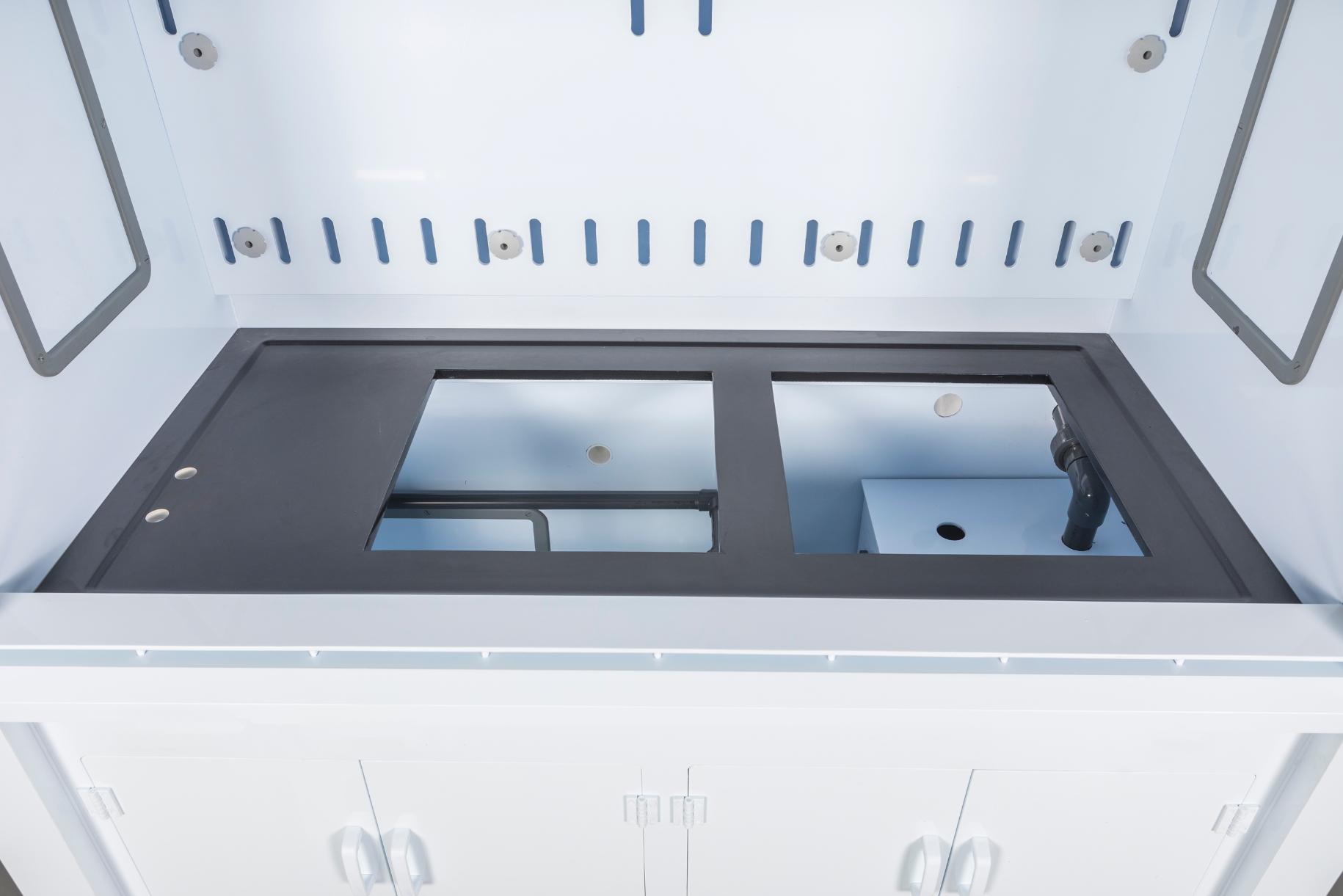 Wet Scrubber Fume Cupboards - Tion